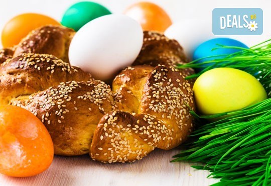Козунак за Великден с мармалад, филиран бадем и локум от Пекарна Bake ...